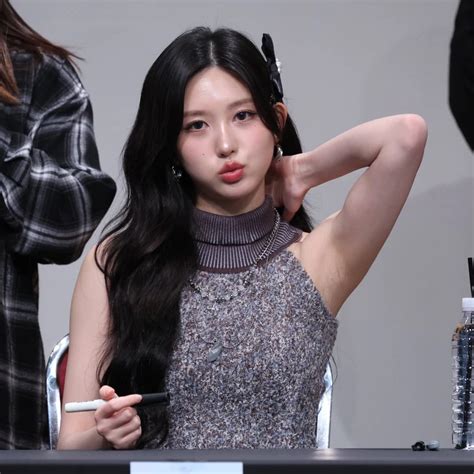 Koreank Pop Girl Armpits Lover Yeji 예지 Itzy 있지 Kpop Idol