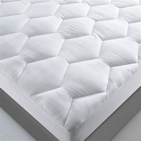 7 Best Cooling Mattress Pads For Summer Peacenest Sleep Knowledge Base
