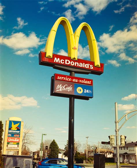 Writing An Argument Essay About Globalization Merriment Maker By Uncustomary