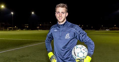 Doelman Sam Van Rooij Kan Met Marvilde Prijs Pakken Tegen Rood Wit V ‘hoe Mooi Zou Het Zijn Om