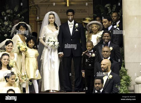 American Gangster Holding Hands From Left Lymari Nadal Denzel Washington Ruby Dee Wide Brim