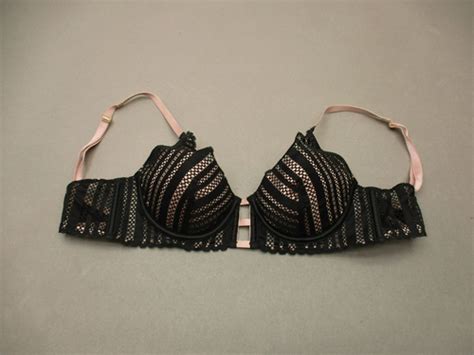 32c Victorias Secret Womens Padded Underwire Plunge Back Closure Push Up Bra 8m Ebay