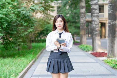 女生进入青春期后，身体会发生这些变化，12岁以上要知道