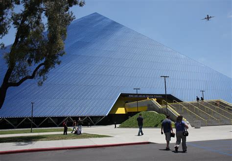 The Pyramid Long Beach State University A Photo On Flickriver