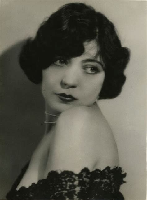 French Silent Film Beauty 40 Glamorous Photos Of Renée Adorée In The