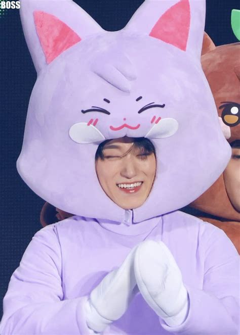 · ͟͟͞͞ Sandeoki San Ateez Pacar Lelaki Foto Kekasih Selebritas