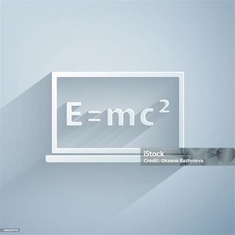 종이는 회색 배경에 분리된 칠판 아이콘에 방정식 해법의 수학 시스템을 잘라냈다 E는 컴퓨터 화면의 Mc 제곱 방정식과 같습니다 종이 아트 스타일 벡터 3차원 형태에 대한