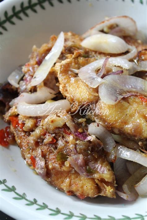 Sedapnyer Ikan Merah Masak Bercili Azie Kitchen