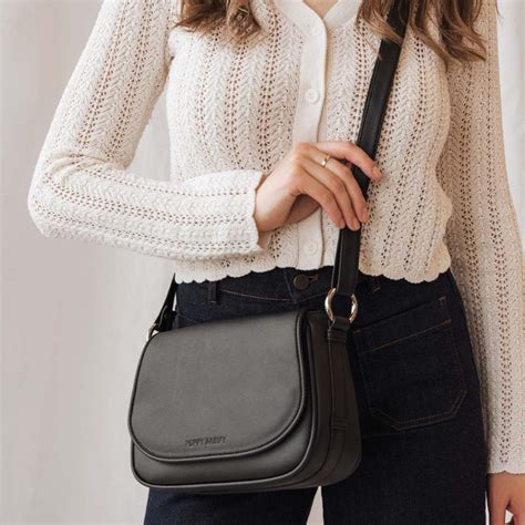 10 Best Vegan Leather Handbag Brands To Elevate Your Style