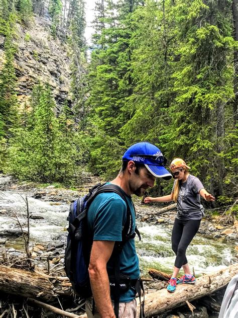 The Helper Sermon Illustrator