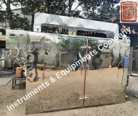 Batch Type Semi Automatic Vegetable Dehydration Machine 30 Kgs 1000