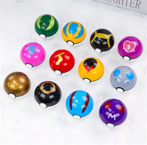 Moon Details 😎 Set De 12 Mini Pokeballs Con Pokémon Facebook