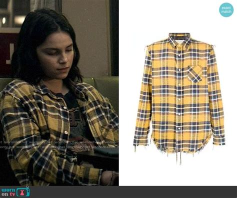 Sarahs Yellow Plaid Shirt On Superman And Lois