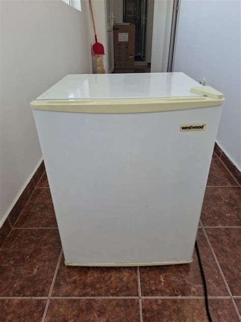 Frigider Mic Westwood Costinesti • Olx Ro