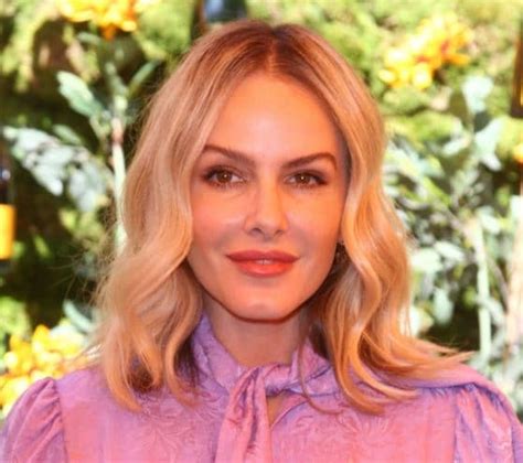 Monet Mazur Bio Wiki Net Worth Married Husband Age Height
