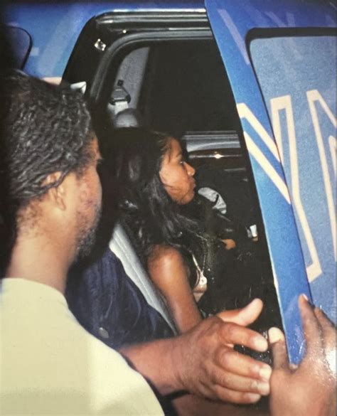 Pin By On Aaliyah Aaliyah Aaliyah Haughton Rare Photos Aaliyah Pictures