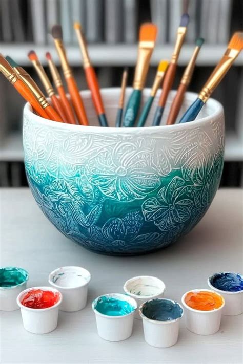 24 Pottery Painting Ideas Easy Enough For Beginners