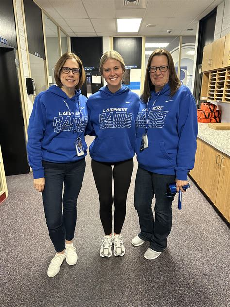 Our Office Crew So Pretty In Lamphere High School Facebook