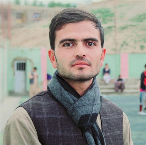 کتاب فروشی حکیم سنایی پل سرخ فروشگاه کتاب حکیم سنایی Facebook