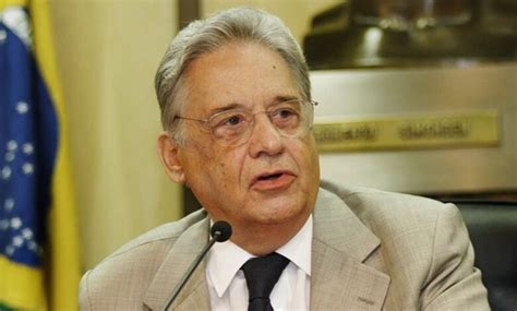 Fernando Henrique Cardoso é Internado Após Sofrer Fratura No Fêmur