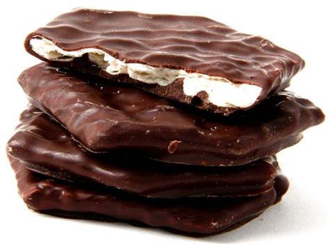 Bartons Dark Chocolate Covered Mini Matzos 55oz Bag • Matzo And Matzah Crackers • Passover