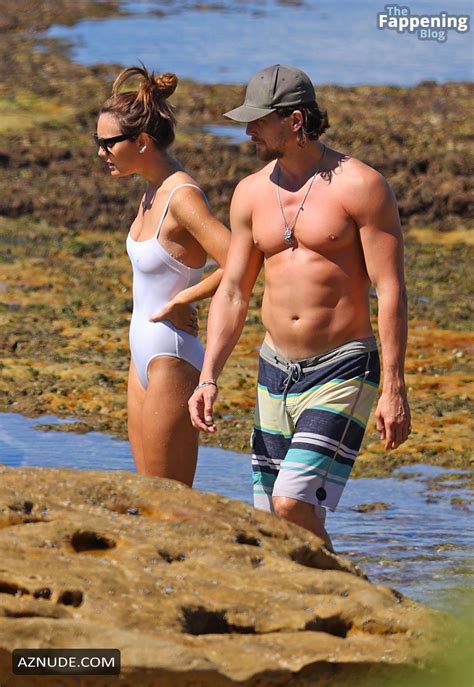 Leila George Sexy Seen With Ben Robson Hit The Beach Together In Sydney AZNude