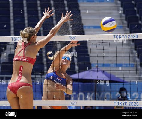 Canadas Sarah Pavan Attempts To Block Raisa Schoon From The