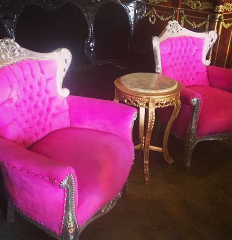 Pink Accent Chairs For Stylish Room Decor