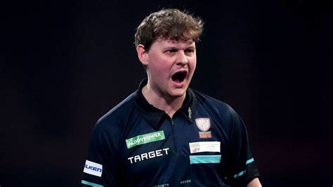 Dart Svenskbekantingen Kevin Doets Skräll Vidare Till 8 Delsfinal På