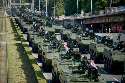Foto Svečani Vojni Mimohod U Zagrebu Za 30 Godina Oluje Vijesti Hercegovinainfo