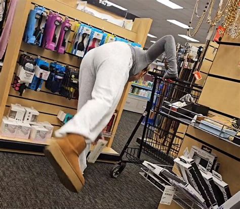 Itty Bitty Titties No Bra Boobs Forum