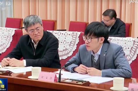 Wer Steht Hinter Deepseek Das Ist Gründer Liang Wenfeng Capitalde Wer Steht Hinter Deepseek Das Ist Gründer Liang Wenfeng Capitalde