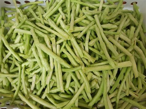 Sitaw Putol Putol Na Available The Corner Store