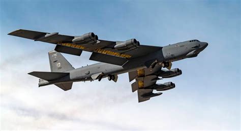 B 52 Stratofortress Nuclear Bombers Spotted 25km From Ukraine