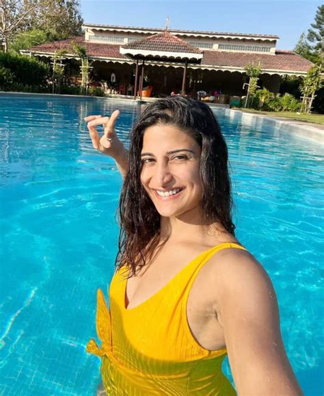 Aahana Kumra Oozes Oomph In Hot Black Lingerie In Sexy Photoshoot See