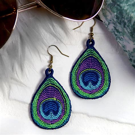Exquisite Peacock Feather Earrings Freestanding Urban Threads