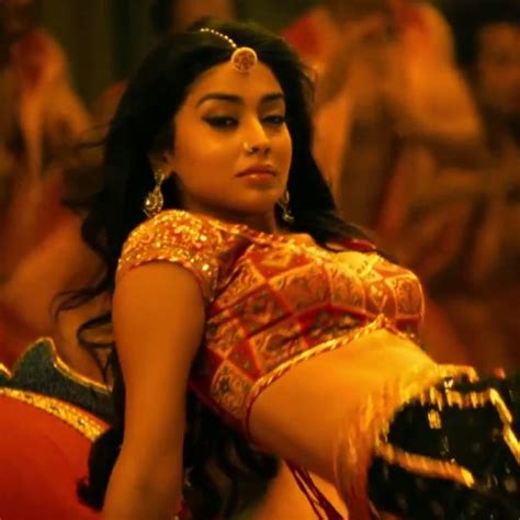 Shriya Saran Nude Pics Seite 1
