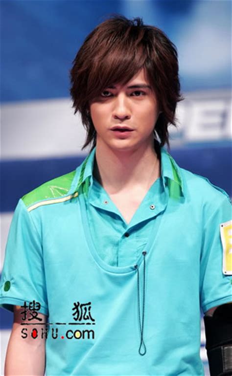 与许玮伦分手几月 周渝民被爆自残泄情绪图 搜狐娱乐频道