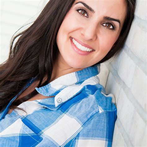 About Anna Goldstein Medium