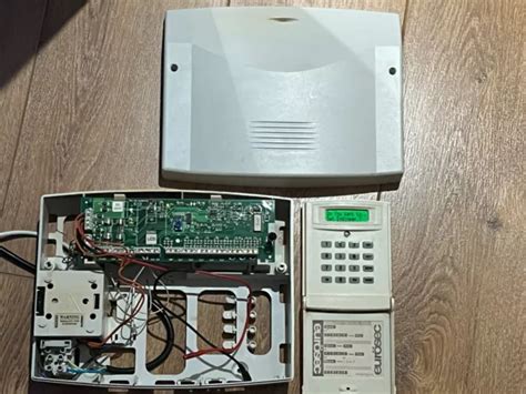 Risco Gardteceurosec Cp8l Control Panel And Keypad £1900 Picclick Uk