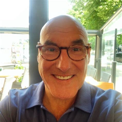 Fredrik Leander Global Commercial Training Director Essity Linkedin