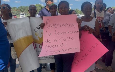 Vecinos De Hato Del Yaque Exigen Solución Inmediata A La Carretera San