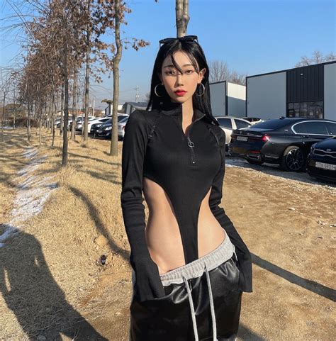 댓남기고 팔로 하트 누르면 짬지 보내드려용 몸매 섹스 건오 성욕 펫 박제 일탈 왕가슴 노브라 핑두 자위 섹트 오랄 섹파 오프 신음 능욕