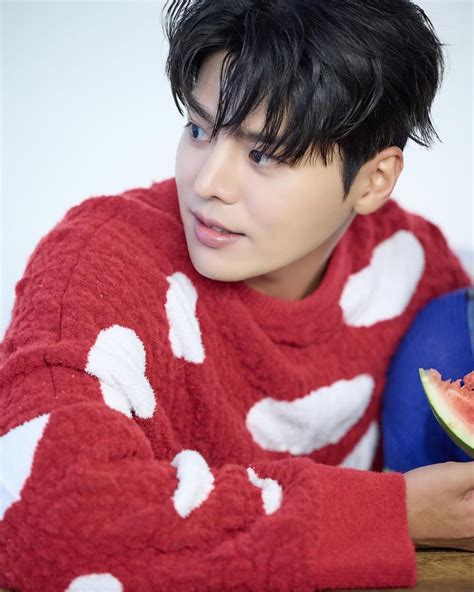 7 Chương Trình Truyền Hình Có Sự Tham Gia Của Ryeoun Harpers Bazaar