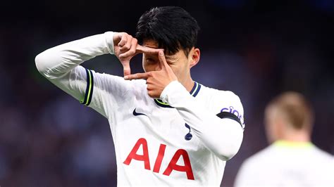 Epl Son Ends Goal Drought With Hat Trick As Spurs Thrash Leicester