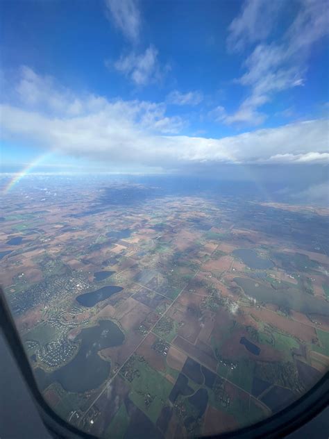 Delta First Class 075 Uponarriving