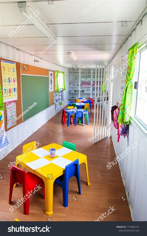 84 Shipping Container Classroom 이미지 스톡 사진 및 벡터 Shutterstock