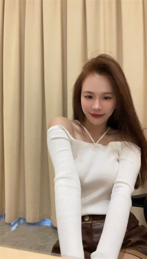 【设计感针织上衣】odilia Top Thebarcodex