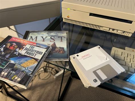 A Old Photo Of My Mac Iicx Battlestation Rretrobattlestations