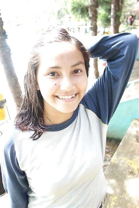Random Girl Link In Comments Scrolller